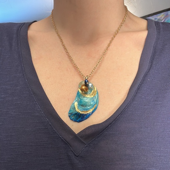 JRSDesignsltd | Jewelry | Oyster Shell Necklace | Poshmark